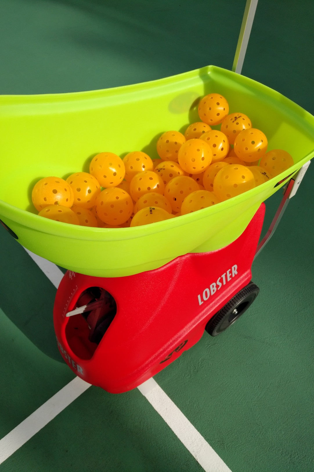 Lobster Pickleball machine - The perfect training partner on-demand ...